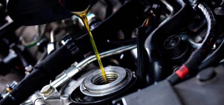 El recorrido del aceite de motor - Mantenimiento - DAKOLUB